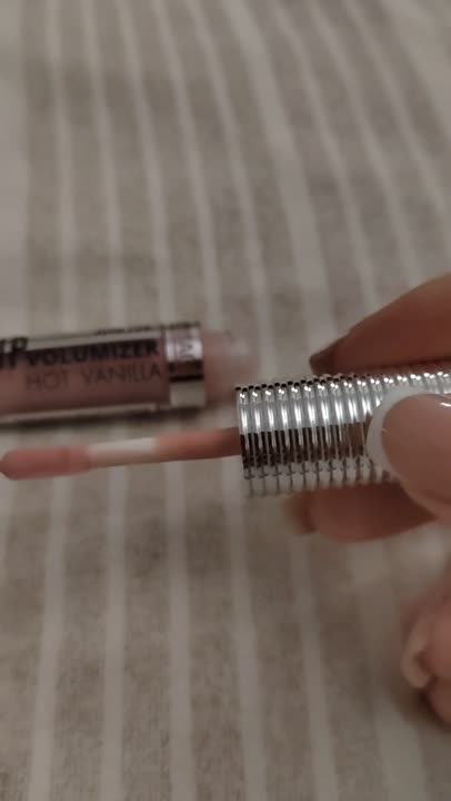 LUXVISAGE Блеск для губ HOT VANILLA LIP volumizer плампер купить по ...