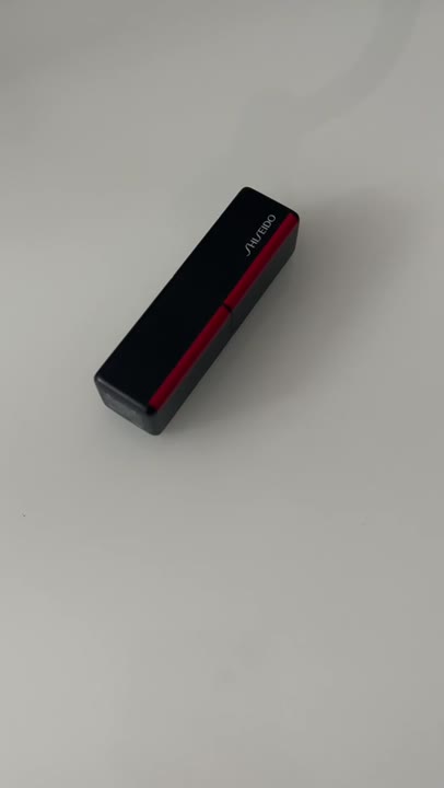 Помады SHISEIDO Матовая помада для губ ModernMatte – купить в интернет ...
