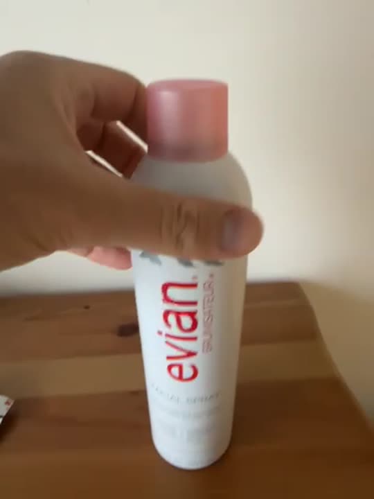 Термальные воды и спреи для лица EVIAN Натуральная минеральная вода ...