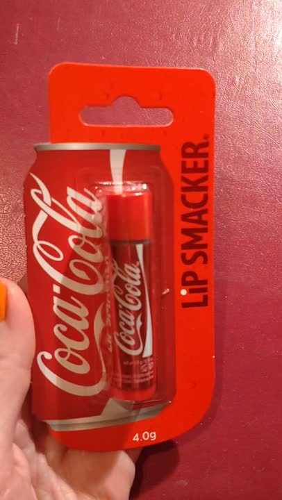 Lip Smacker Бальзам для губ с ароматом Coca Cola купить по низким ценам