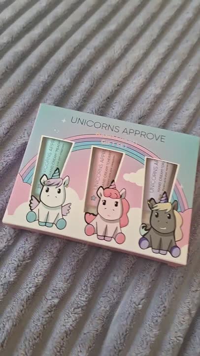 Unicorns Approve Набор кремов для рук в мини формате купить по цене 419