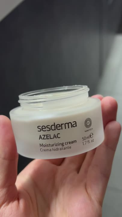 SESDERMA Крем увлажняющий AZELAC, 50 мл купить по цене 6167₽ в ЛЭТУАЛЬ