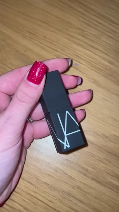 NARS Помада с матовым покрытием купить по низким ценам в ЛЭТУАЛЬ