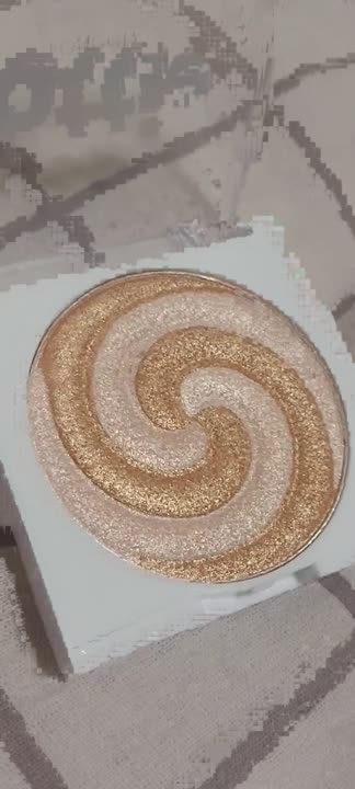 LOTTIE LONDON Хайлайтер для лица и тела Frosted Swirl Highlighter ...
