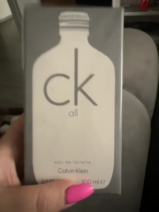 CALVIN KLEIN All