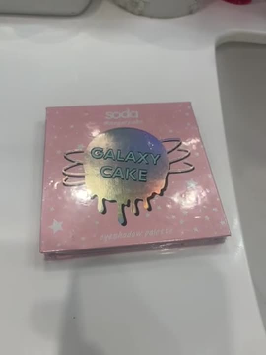 SODA Палетка теней для глаз GALAXY CAKE #sugarbabe купить по цене 399 ...
