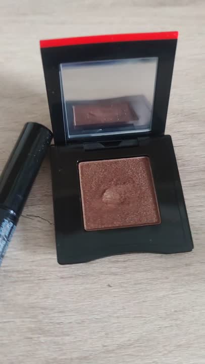 SHISEIDO Моно-тени для век Powder Gel купить по цене 2047₽ в ЛЭТУАЛЬ