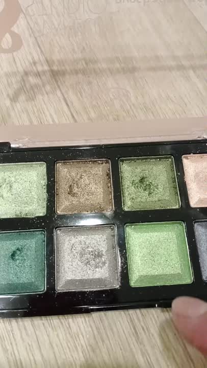 LA ROSA Тени для век 8 MAKEUP STUDIO купить по цене 320₽ в ЛЭТУАЛЬ