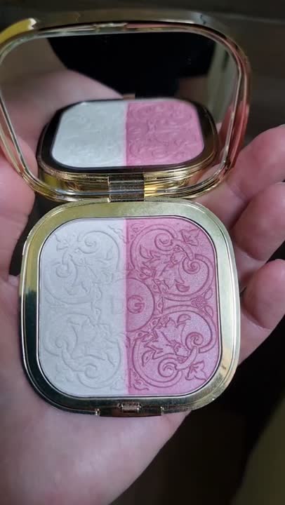 DOLCE&GABBANA Румяна-хайлайтер для лица SOLAR GLOW купить по низким ...