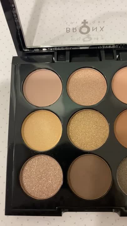 BRONX COLORS Палетка теней для век Macchiato купить по цене 1279₽ в ЛЭТУАЛЬ