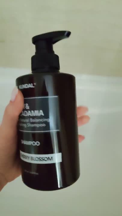 KUNDAL Шампунь для волос Цветок вишни Honey & Macadamia Shampoo купить ...