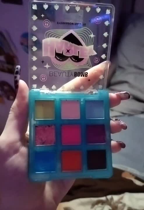 BEAUTY BOMB Палетка теней Harley купить по цене 676₽ в ЛЭТУАЛЬ