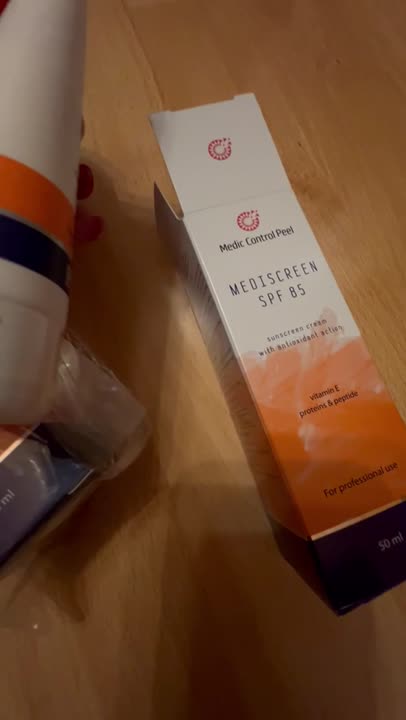 MEDIC CONTROL PEEL Солнцезащитный крем для лица с восстанавливающим ...