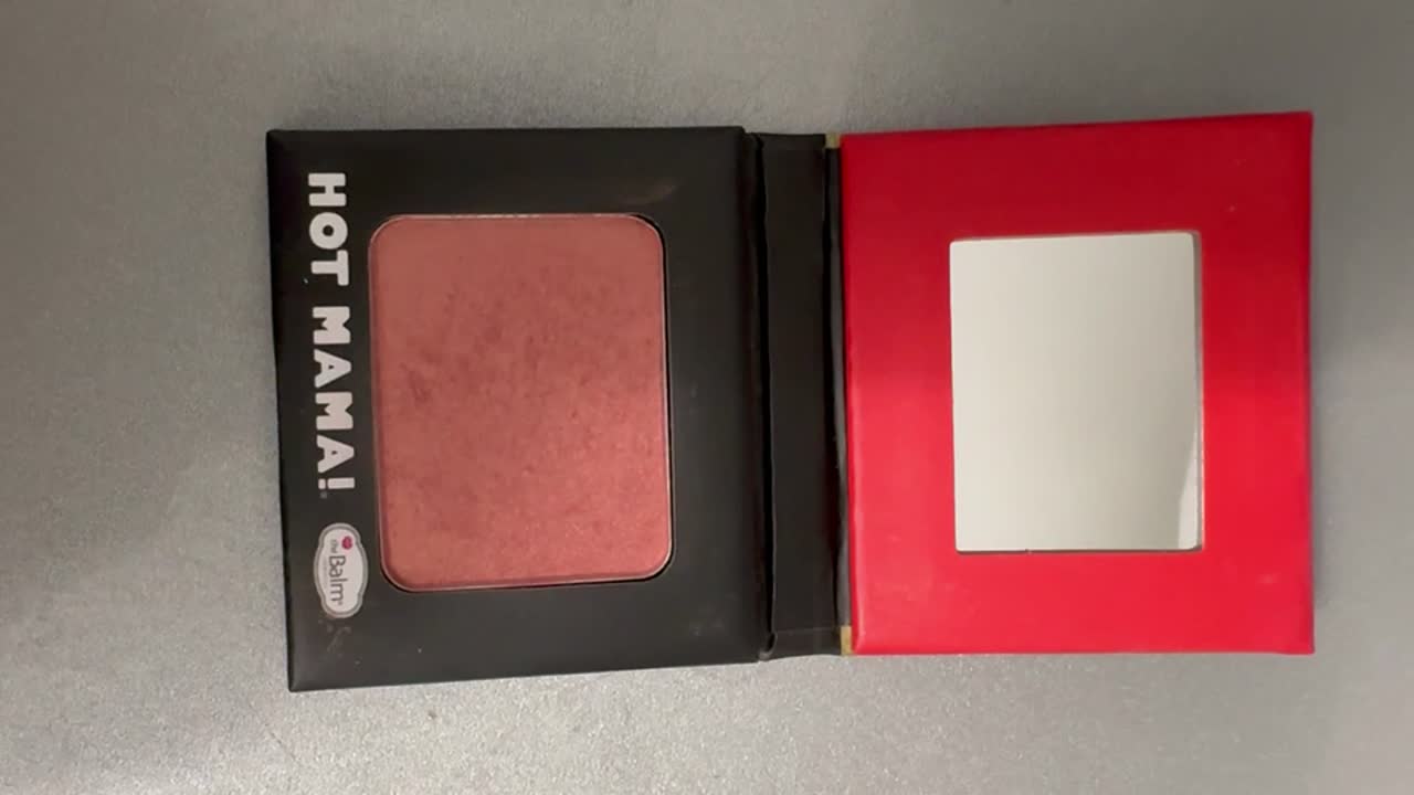 THEBALM Румяна-хайлайтер Hot Mama в дорожном формате купить по низким ...